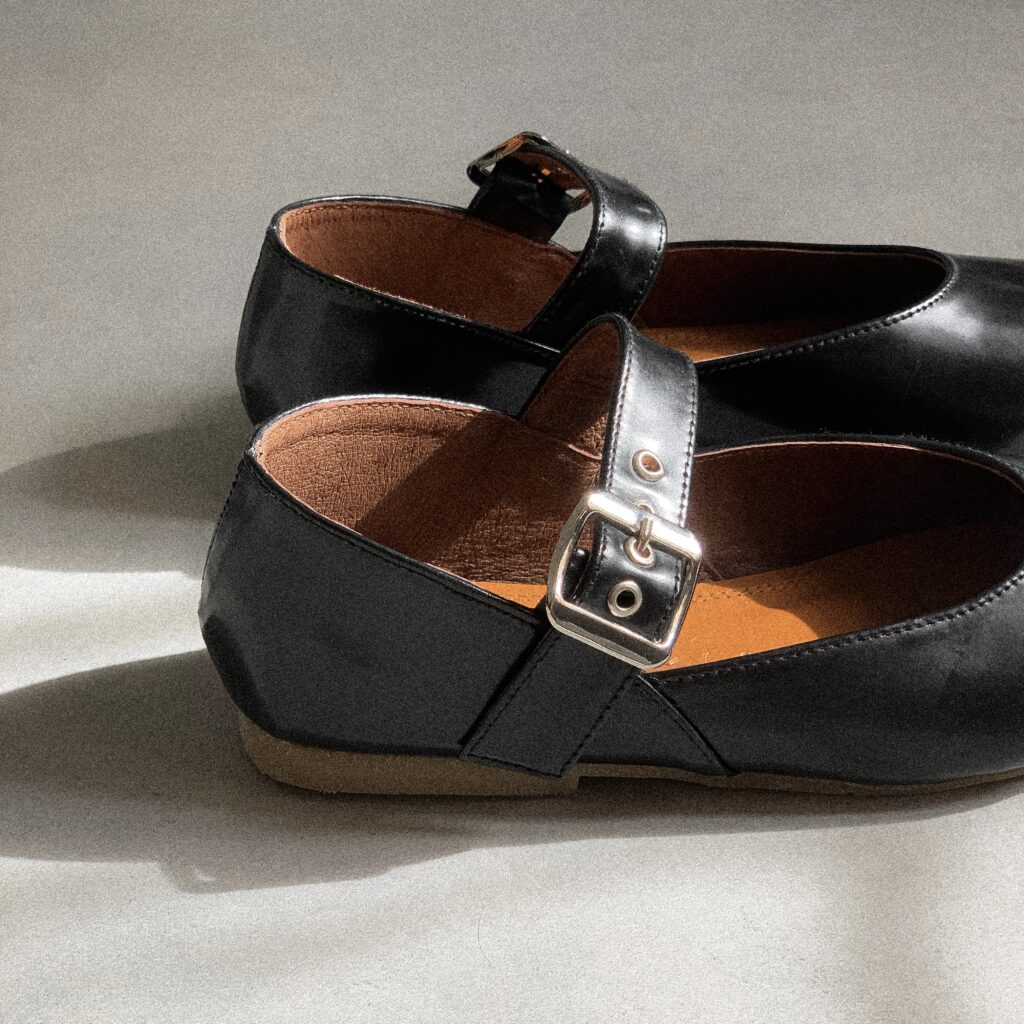 Hanna Closed Shoes - Meraniel PH
